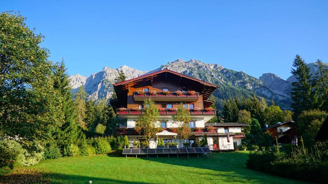 72 M² Ferienwohnung ∙ 2 Schlafzimmer ∙ 5 Gäste - Hallstatt