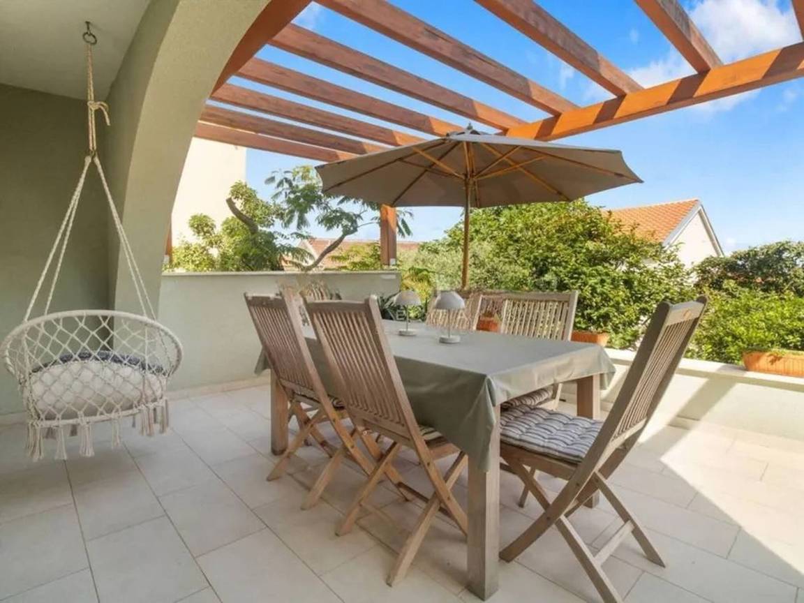 100 M² Huis ∙ 3 Slaapkamers ∙ 5 Gasten - Premantura