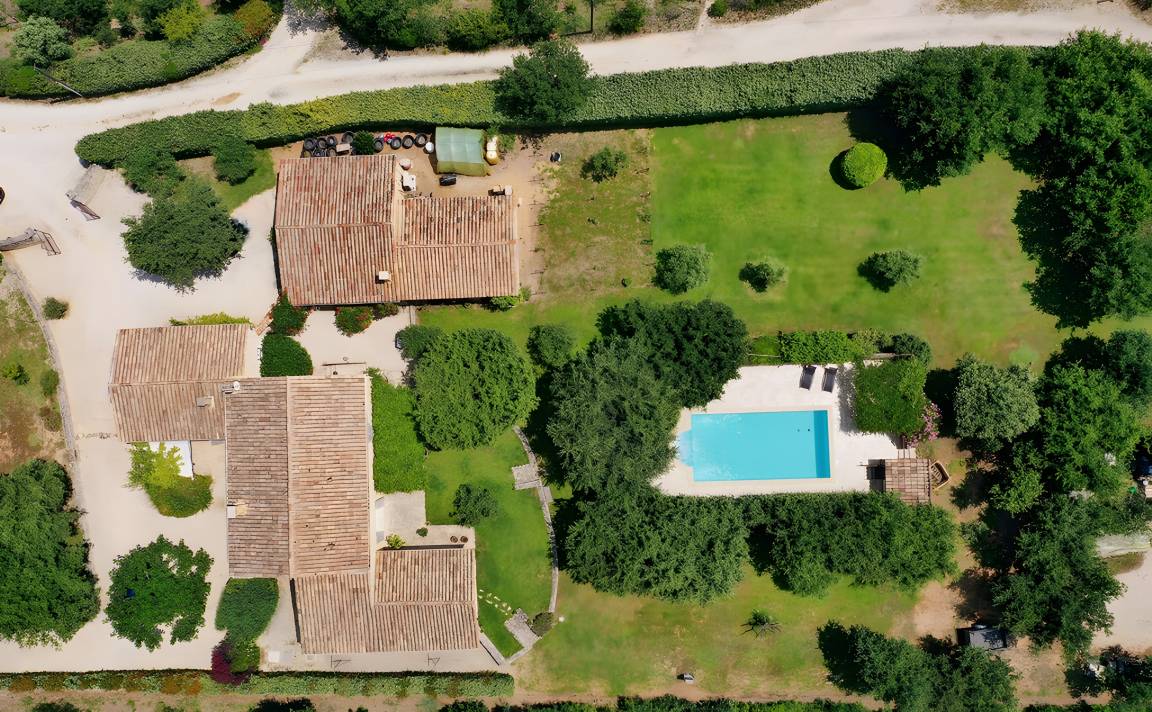 70 M² Villa ∙ 2 Chambres ∙ 3 Personnes - Rustrel