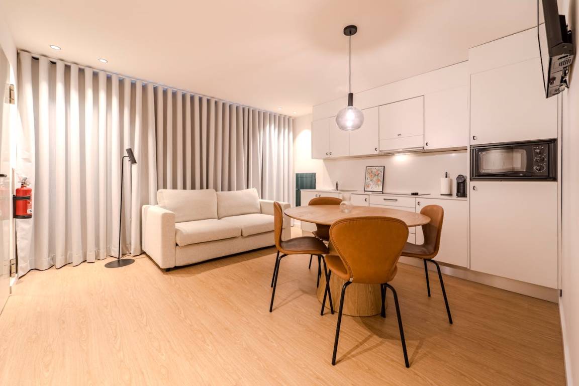 80 M² Apartamento ∙ 2 Quartos ∙ 4 Hóspedes - Braga