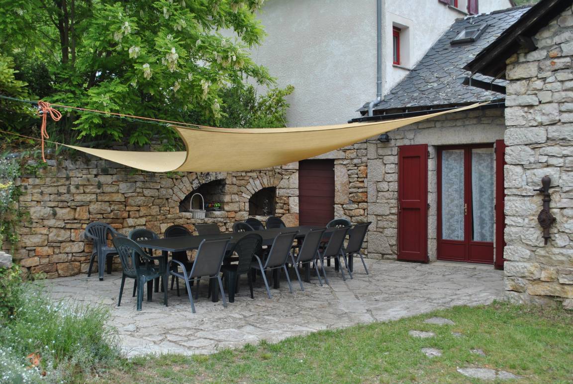100 M² House ∙ 4 Bedrooms ∙ 10 Guests - Florac