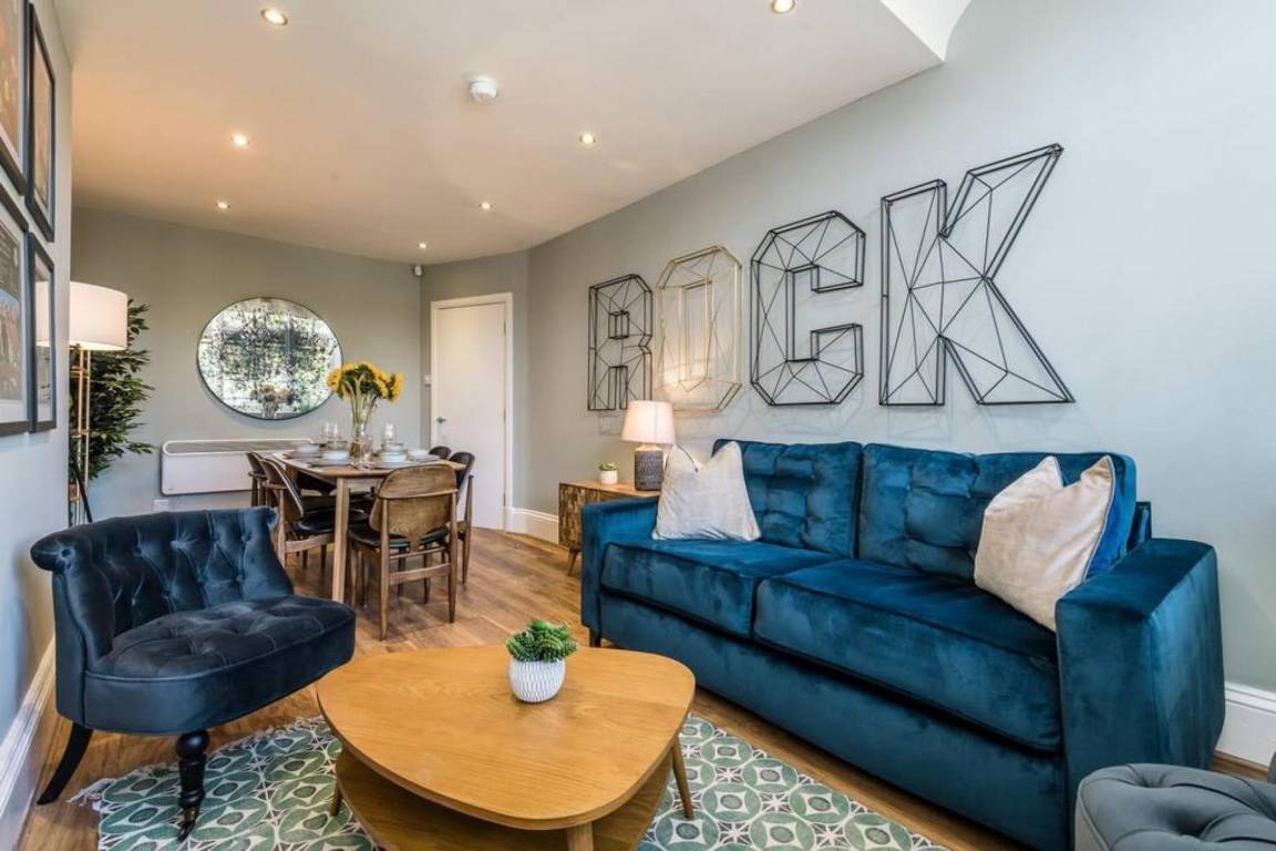Ferienwohnung ∙ 4 Schlafzimmer ∙ 12 Gäste - Liverpool
