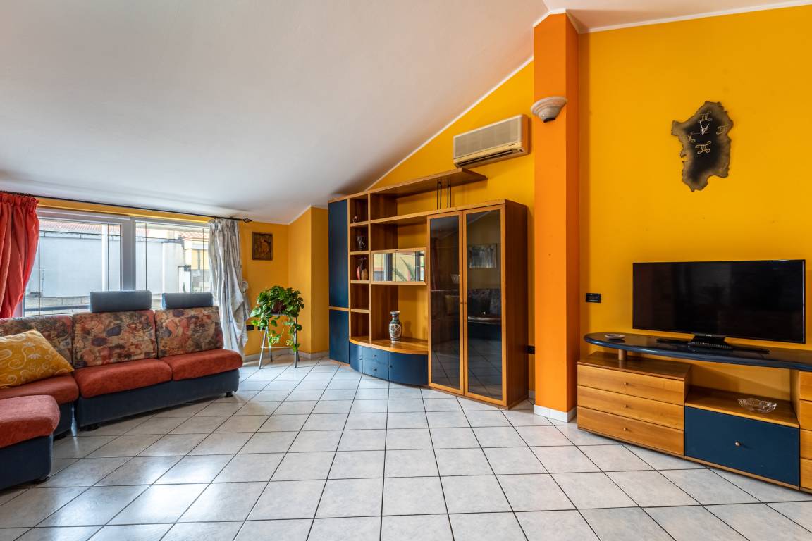90 M² House ∙ 2 Bedrooms ∙ 7 Guests - Cagliari