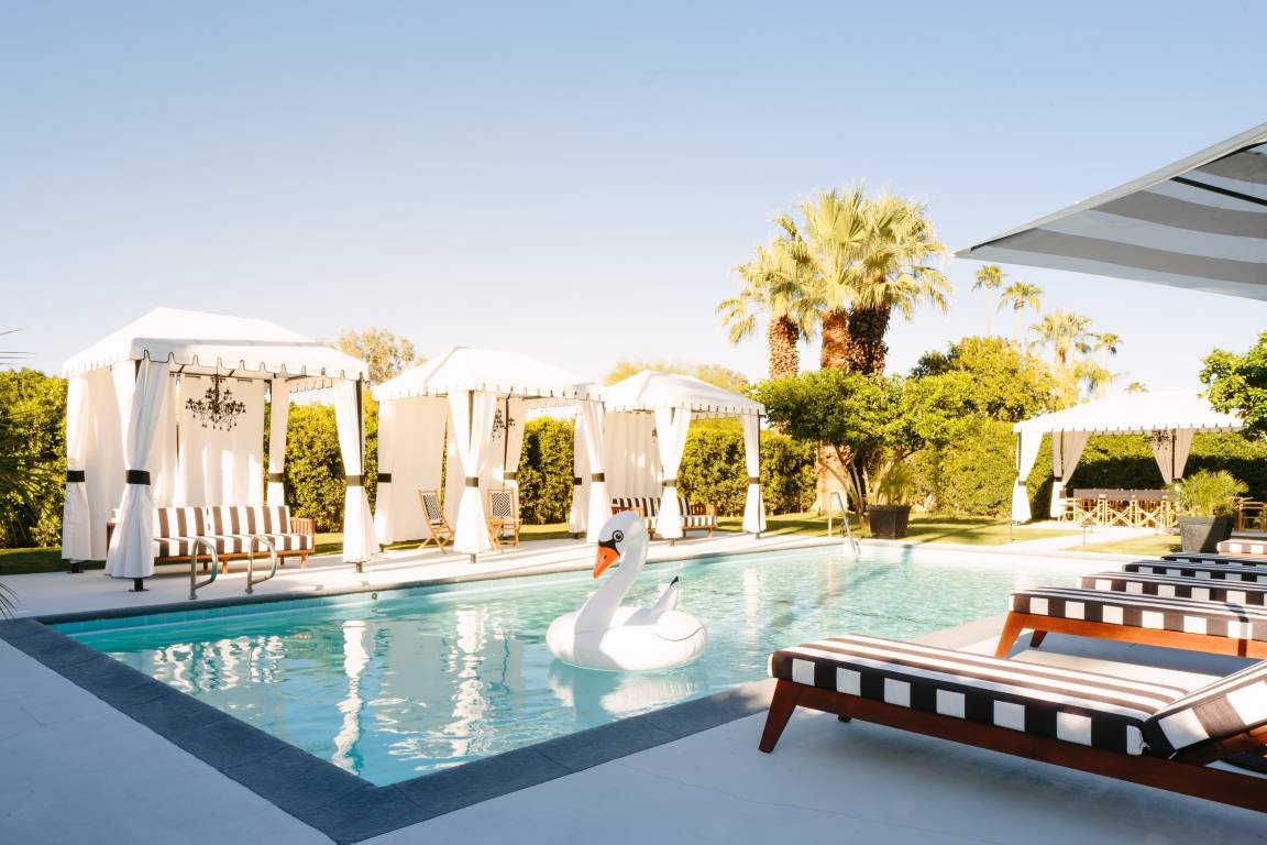 37 M² Hotel ∙ 2 Sypialnie ∙ 4 Gości - Palm Springs