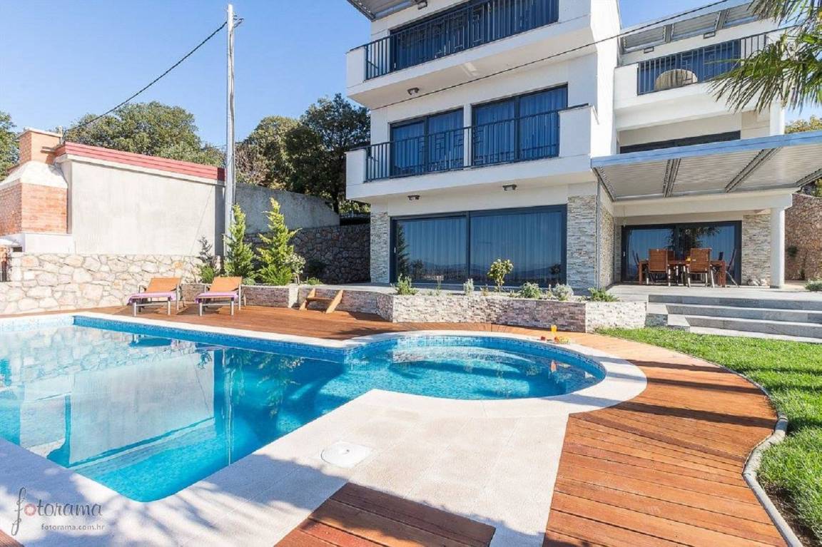 88 M² Apartment ∙ 2 Bedrooms ∙ 4 Guests - Klenovica