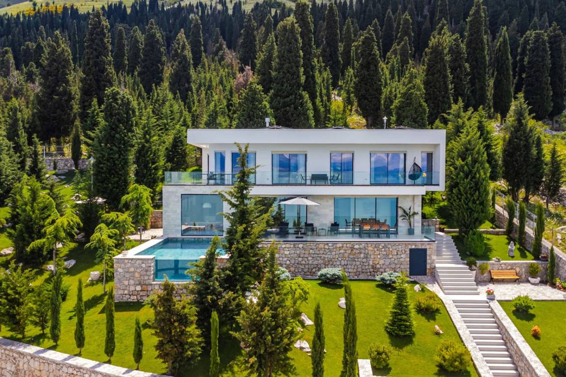 600 M² Villa ∙ 4 Chambres ∙ 8 Personnes - Shkodër