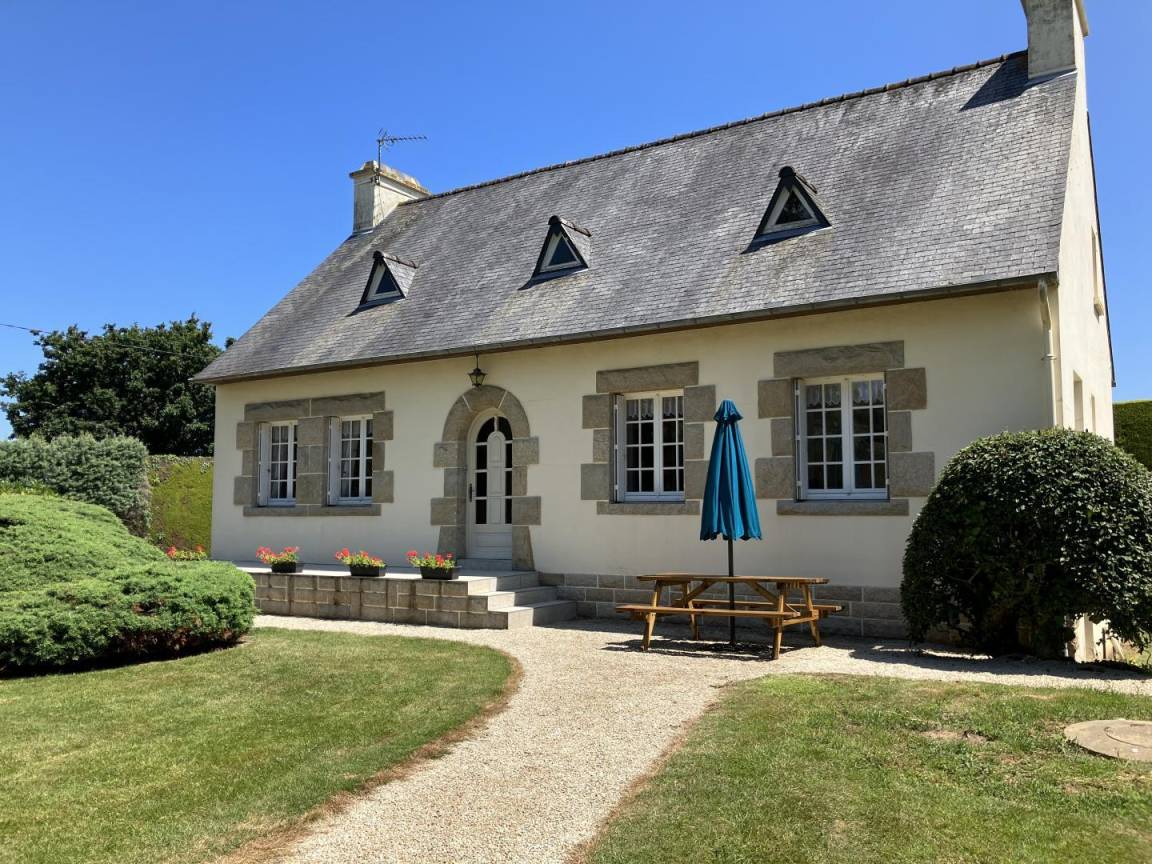 86 M² Gîte ∙ 2 Chambres ∙ 4 Personnes - Trédarzec