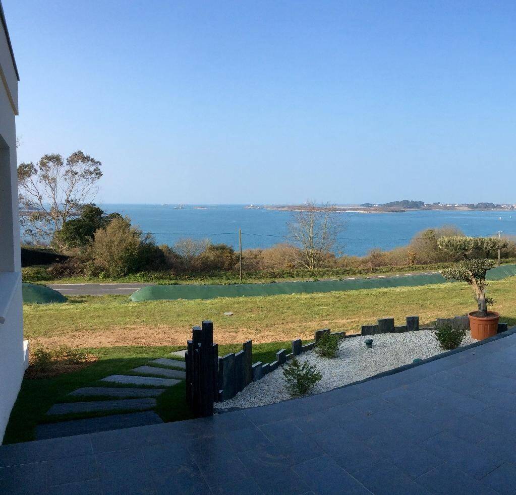 250 M² Villa ∙ 5 Bedrooms ∙ 14 Guests - Plouguerneau