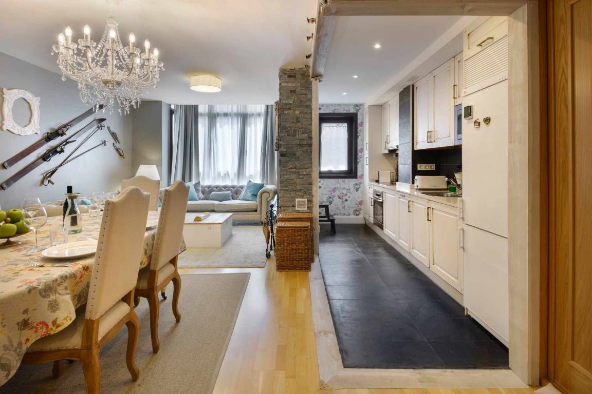 90 M² Apartamento ∙ 4 Quartos ∙ 8 Hóspedes - Panticosa