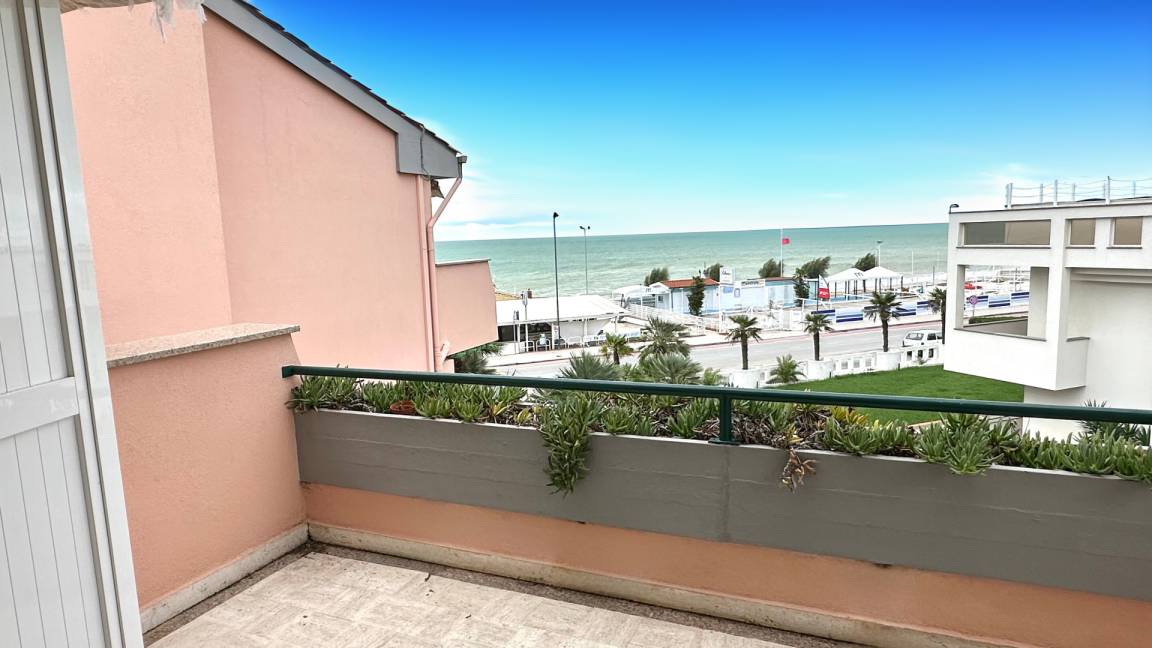 65 M² Ferienwohnung ∙ 2 Schlafzimmer ∙ 6 Gäste - Ancona