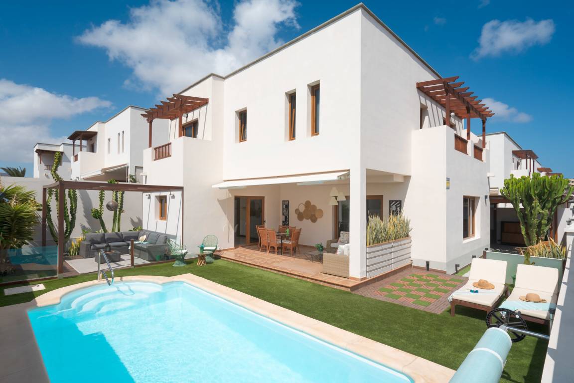 220 M² Ferienhaus ∙ 4 Schlafzimmer ∙ 9 Gäste - Teguise