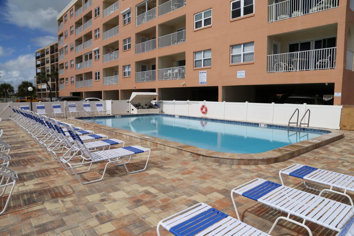 126 M² Condo ∙ 3 Bedrooms ∙ 8 Guests - Madeira Beach, FL