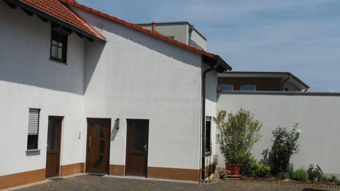 75 M² Ferienwohnung ∙ 2 Schlafzimmer ∙ 3 Gäste - Oestrich-Winkel