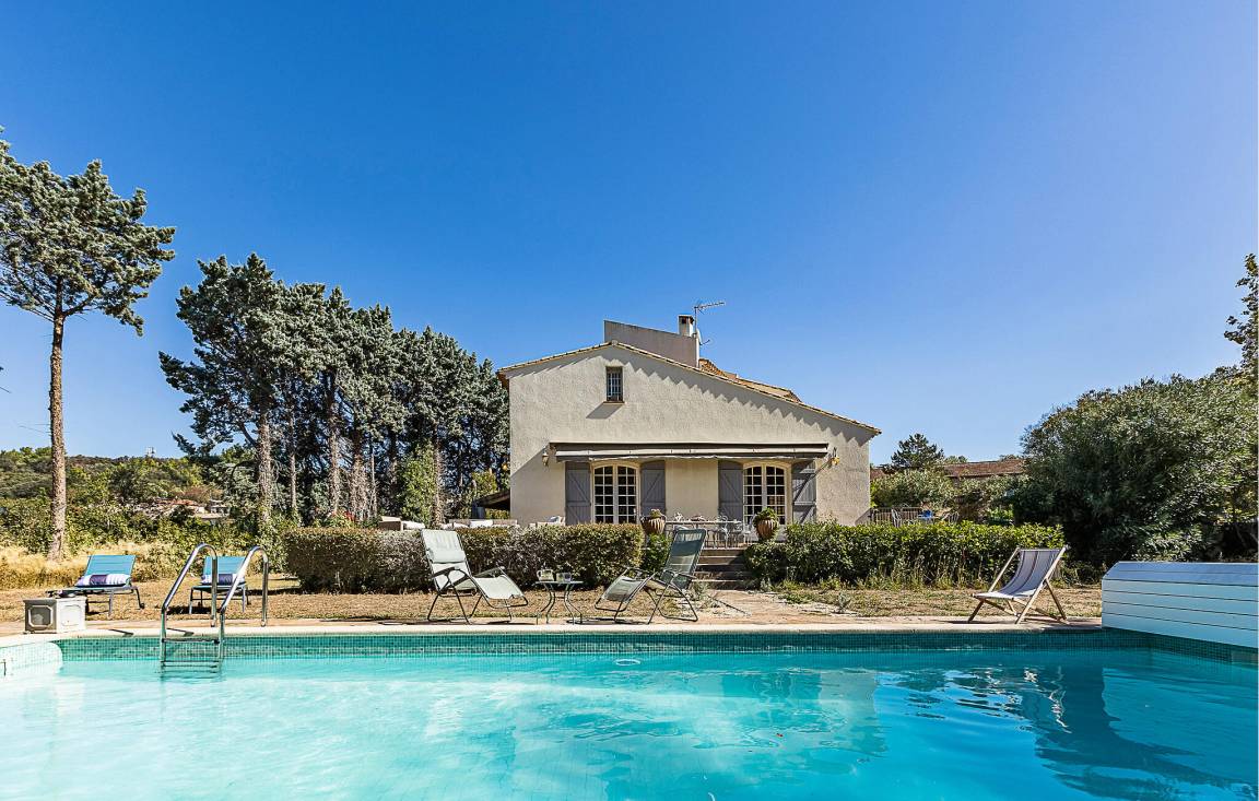 230 M² Longère ∙ 5 Chambres ∙ 10 Personnes - Hérault