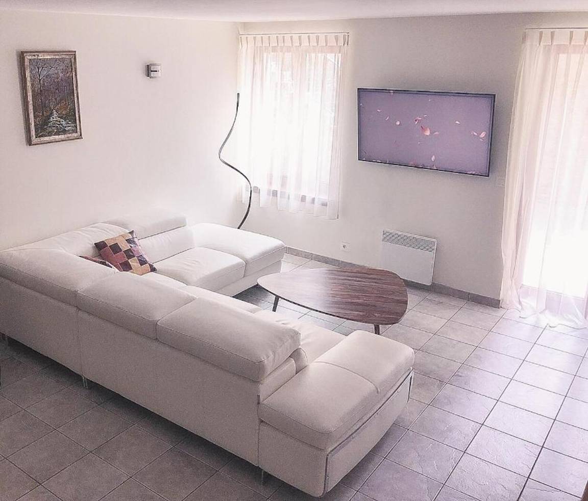 90 M² Appartement ∙ 2 Chambres ∙ 4 Personnes - Florenville