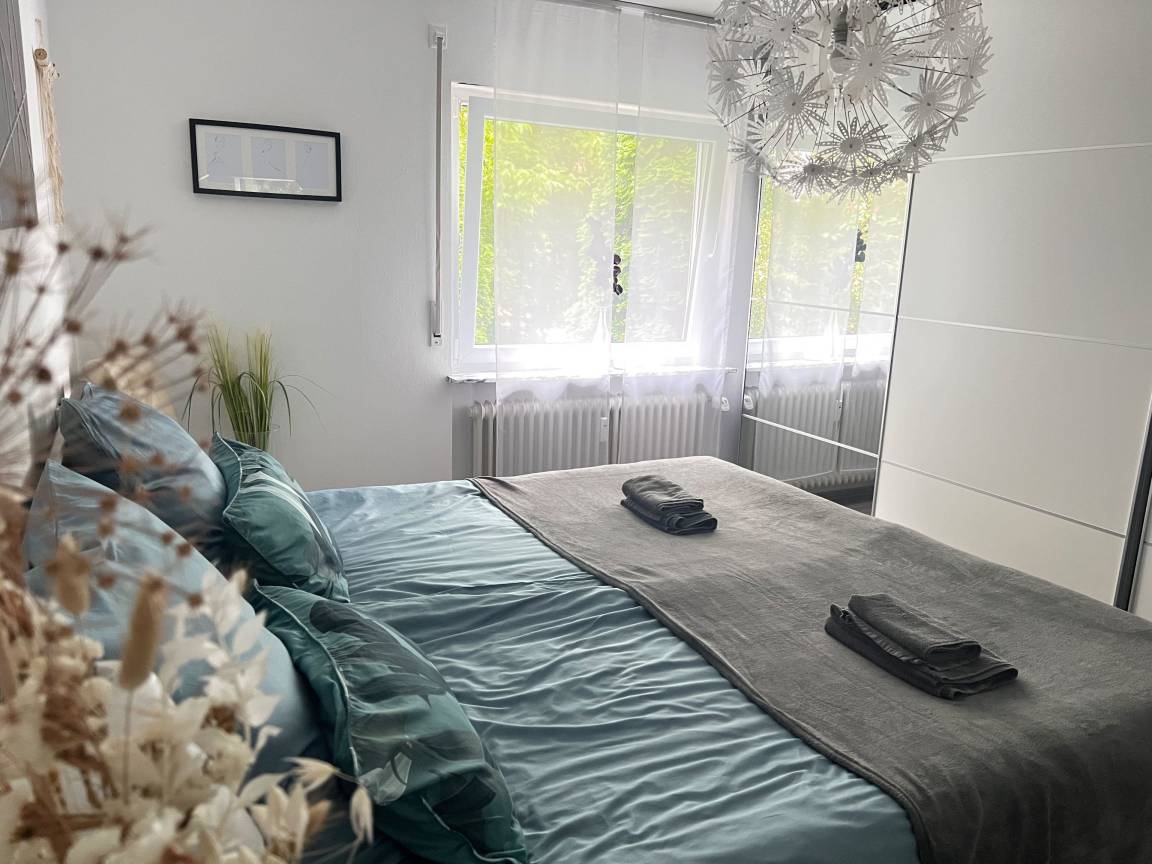 65 M² Apartament ∙ 1 Sypialnia ∙ 2 Gości - Neuffen
