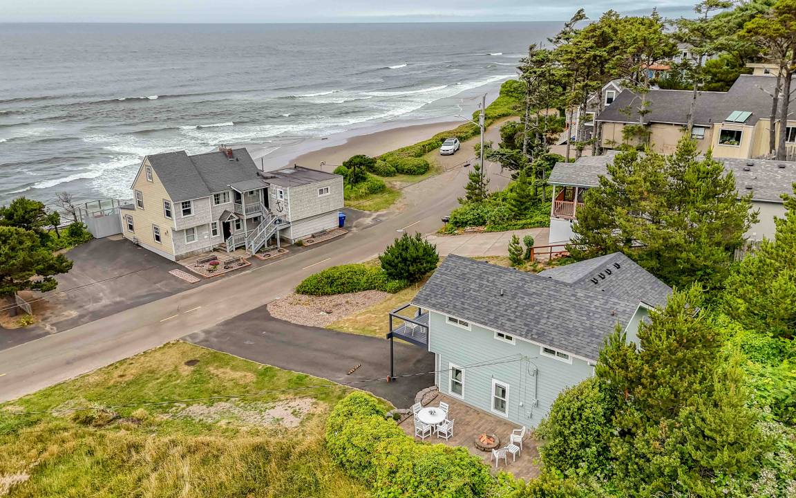 93 M² House ∙ 3 Bedrooms ∙ 8 Guests - Lincoln City, OR