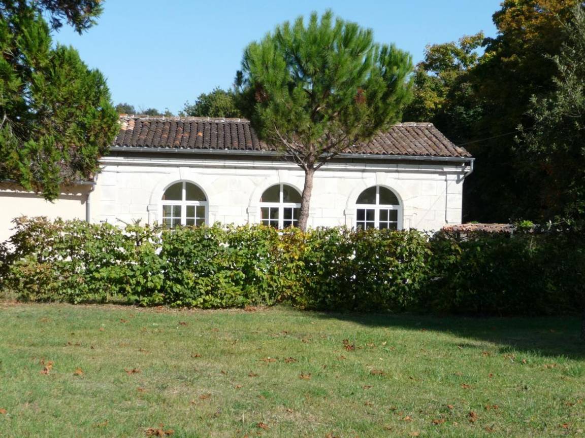 65 M² Cottage ∙ 2 Chambres ∙ 4 Personnes - Cognac