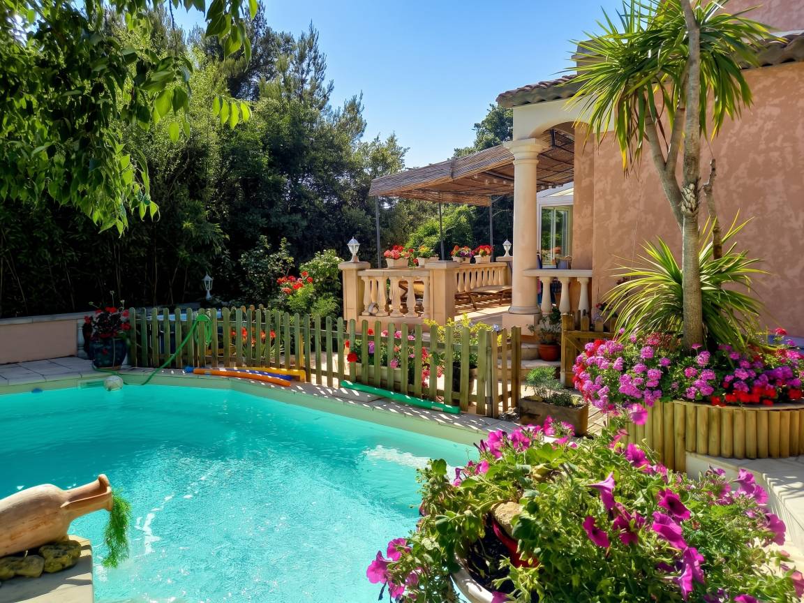 48 M² Appartement ∙ 1 Slaapkamer ∙ 2 Gasten - Salon-de-Provence