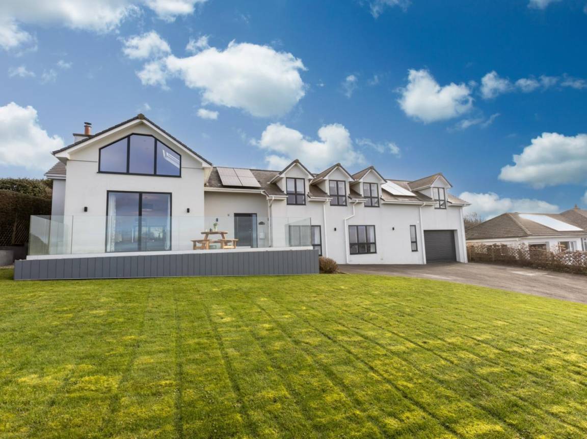 Cottage ∙ 5 Bedrooms ∙ 10 Guests - Appledore