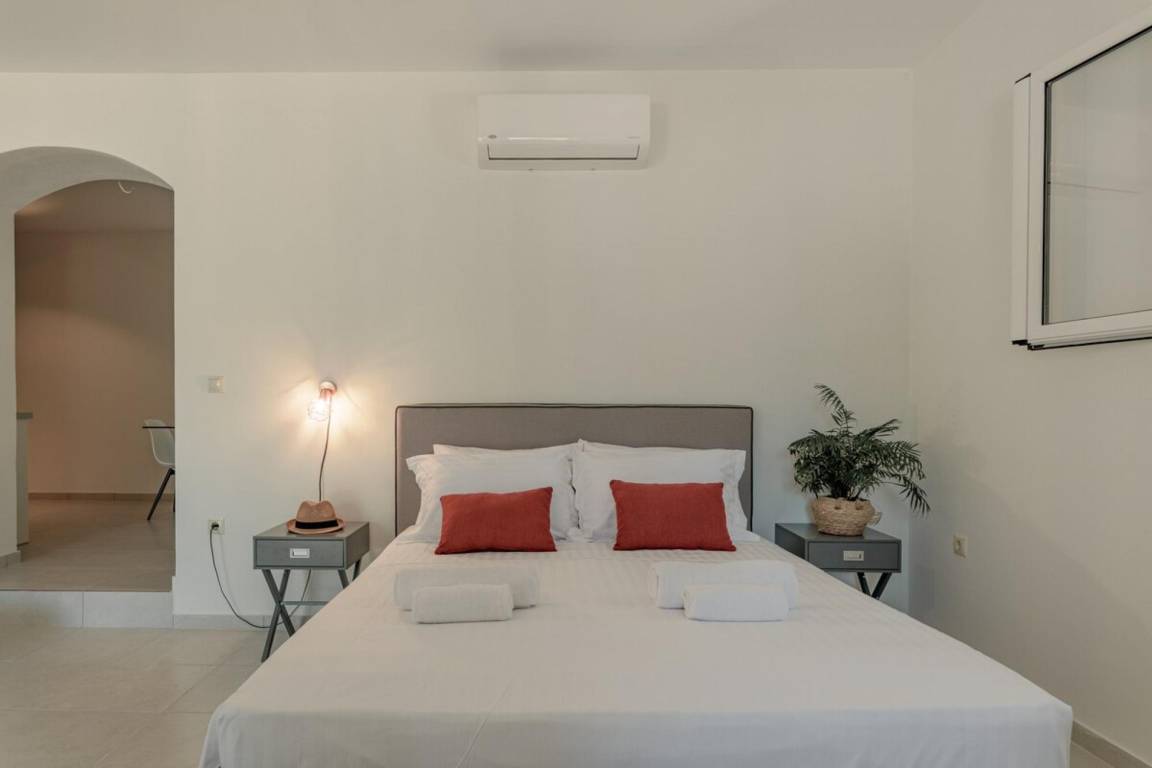80 M² House ∙ 2 Bedrooms ∙ 4 Guests - Asos
