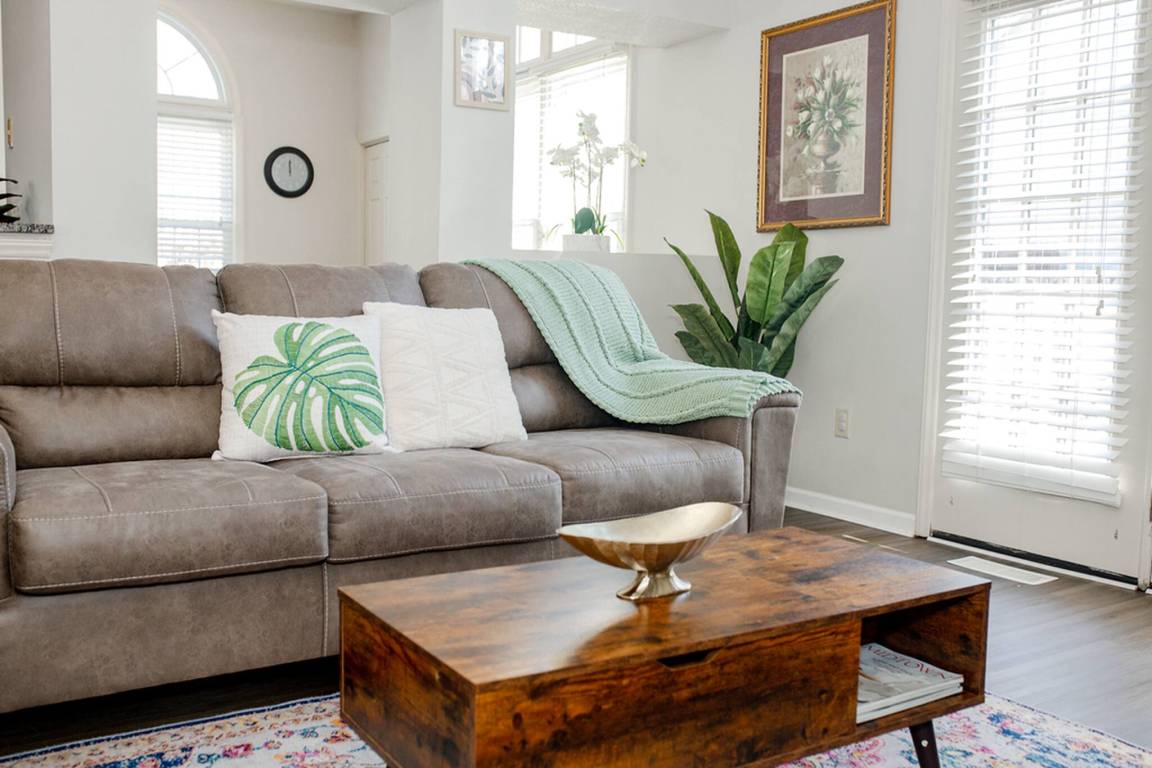 1423 M² House ∙ 3 Bedrooms ∙ 6 Guests - Apex