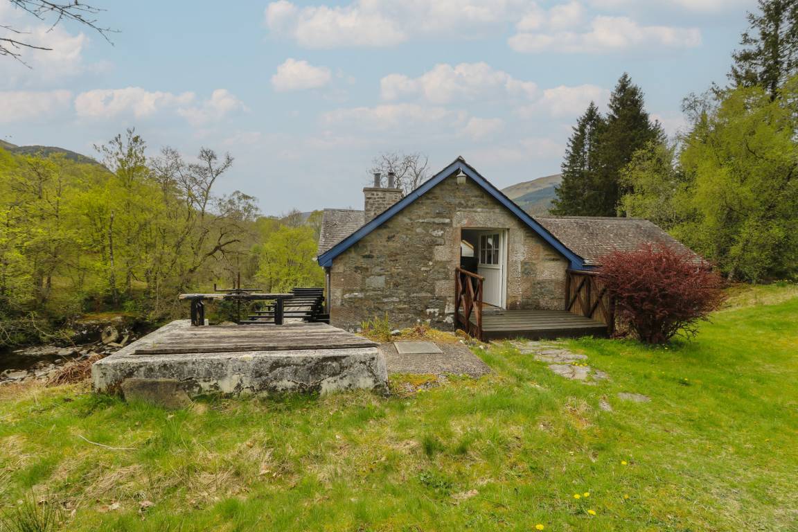 Cottage ∙ 3 Bedrooms ∙ 6 Guests - Loch Lomond