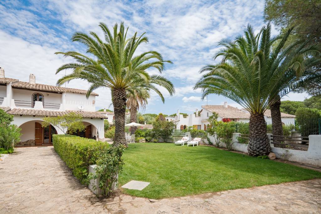 250 M² Villa Vacanza ∙ 4 Camere Da Letto ∙ 9 Ospiti - Quartu Sant'Elena