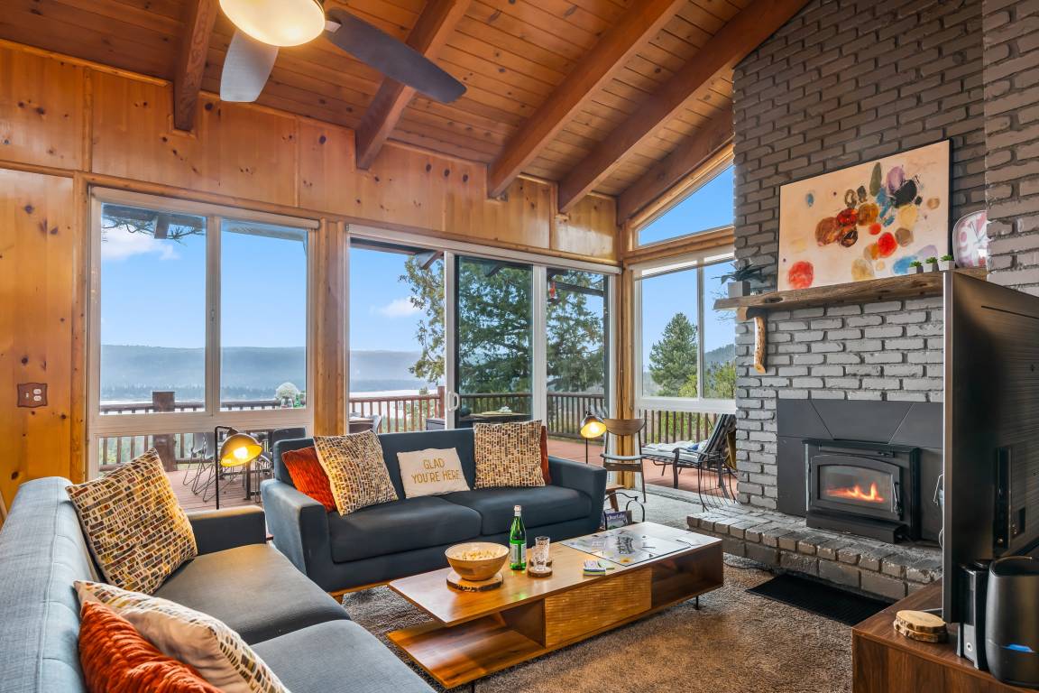 122 M² House ∙ 5 Bedrooms ∙ 10 Guests - Big Bear Lake, CA