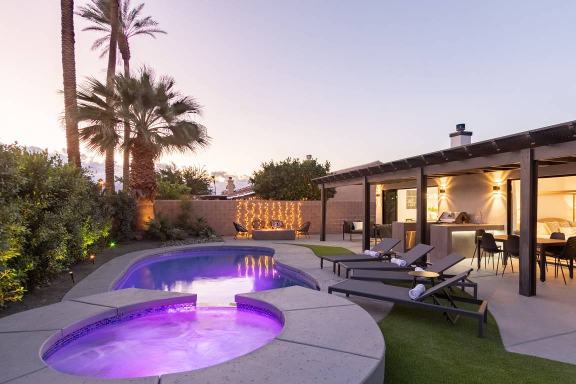 146 M² House ∙ 4 Bedrooms ∙ 12 Guests - Coachella, CA