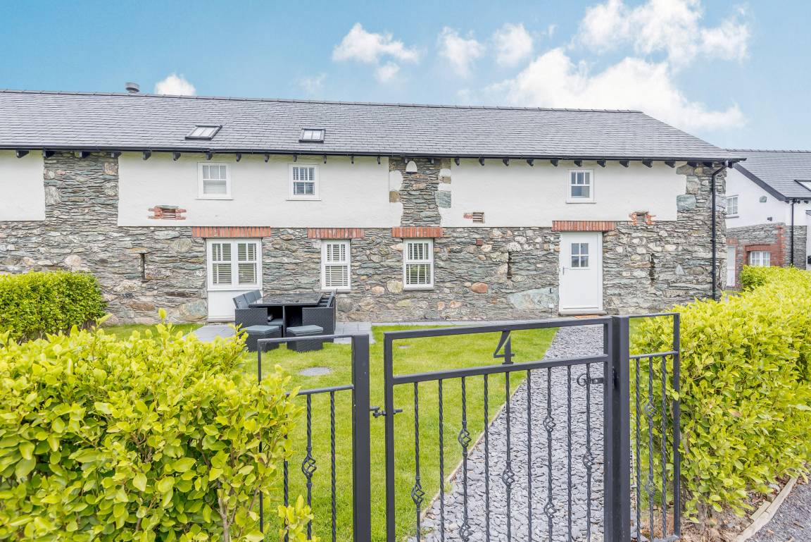 Cottage ∙ 4 Bedrooms ∙ 8 Guests - Anglesey