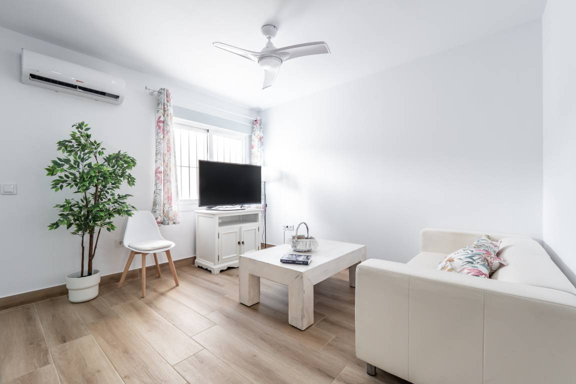 123 M² Apartamento ∙ 4 Habitaciones ∙ 6 Huéspedes - Lepe