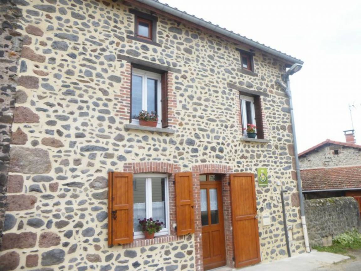100 M² Cottage ∙ 4 Chambres ∙ 8 Personnes - Haute-Loire