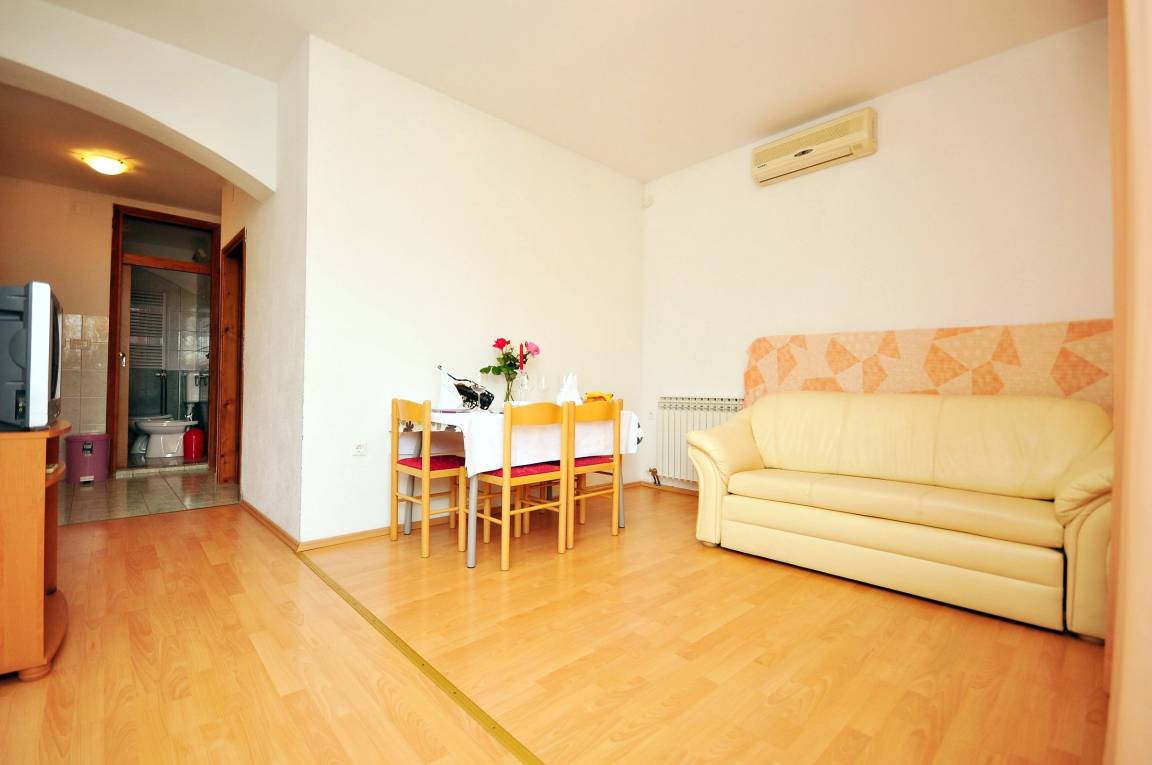 50 M² Apartment ∙ 2 Bedrooms ∙ 3 Guests - Zadar