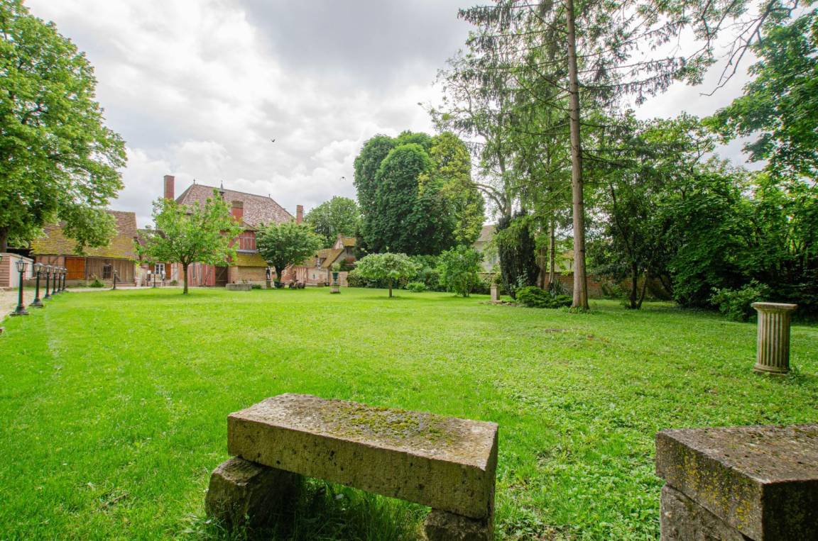 200 M² Gîte ∙ 5 Habitaciones ∙ 10 Huéspedes - Mesnil-Saint-Père