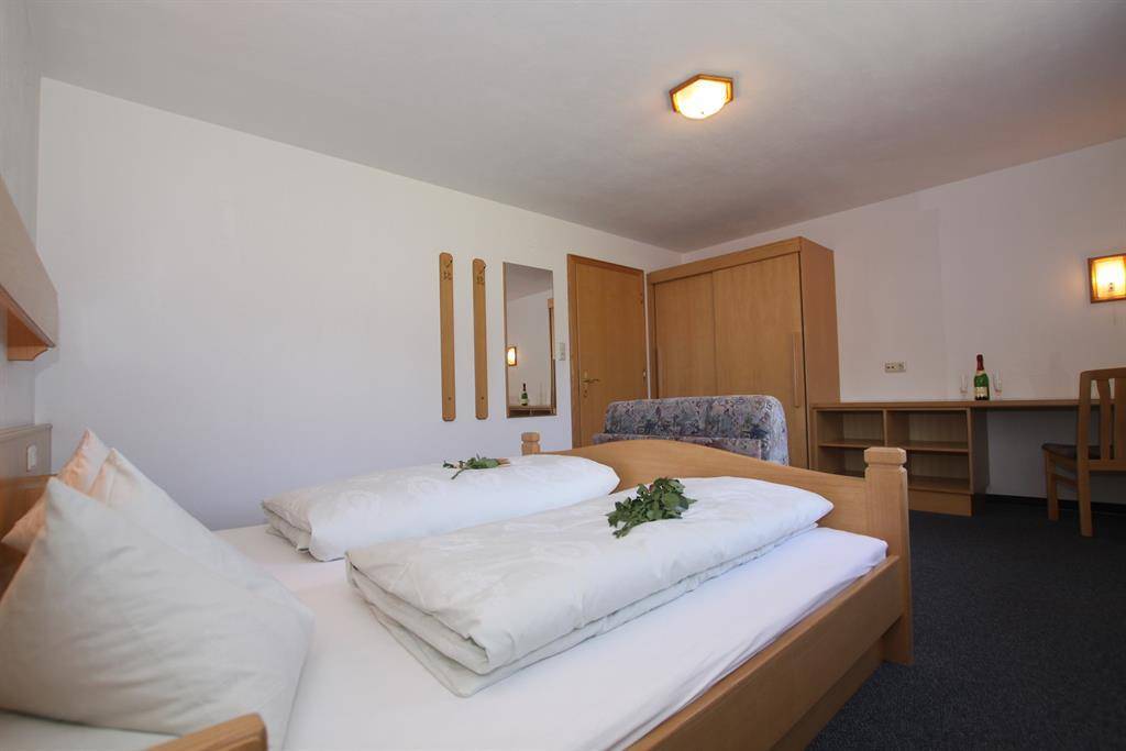 72 M² Ferienwohnung ∙ 2 Schlafzimmer ∙ 5 Gäste - Kössen