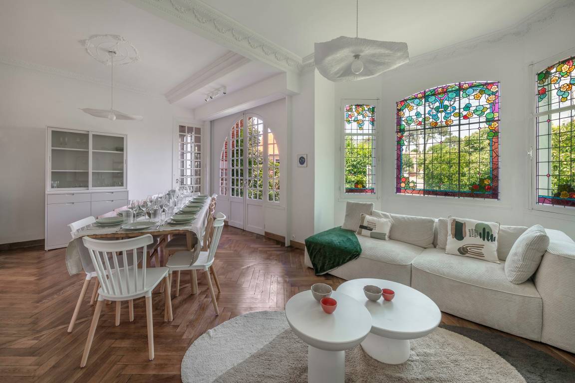 250 M² Villa ∙ 6 Bedrooms ∙ 14 Guests - Pornic
