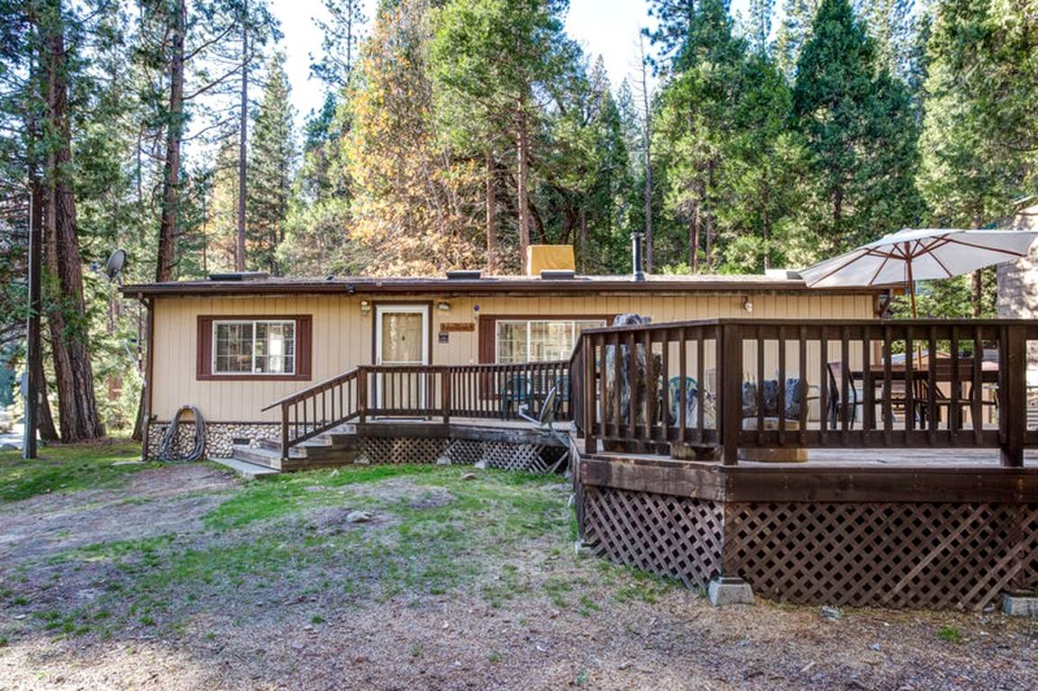 House ∙ 1 Bedroom ∙ 6 Guests - Fish Camp, CA