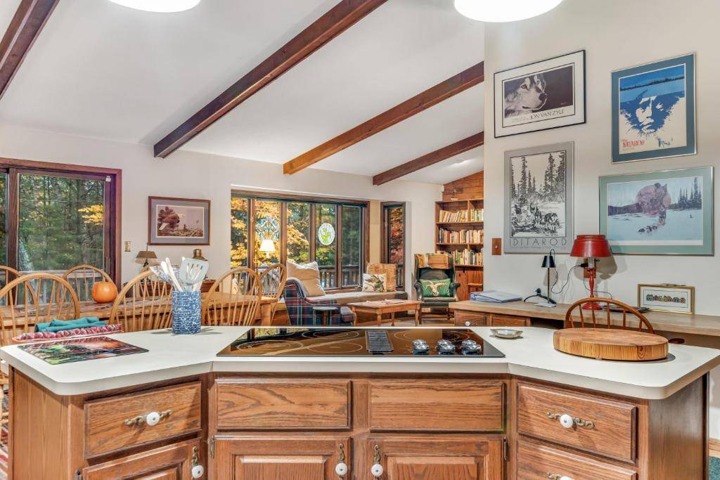 139 M² House ∙ 4 Bedrooms ∙ 8 Guests - Two Sisters Lake, WI