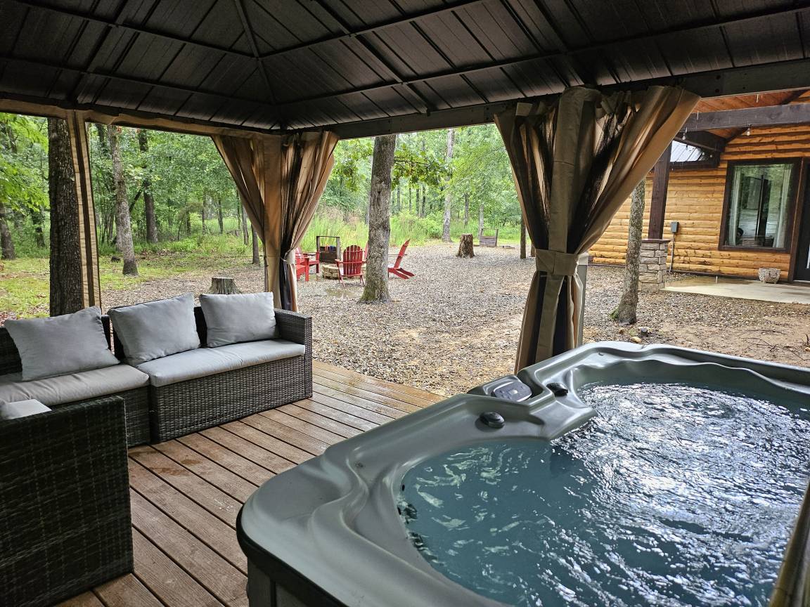139 M² Cabin ∙ 2 Bedrooms ∙ 6 Guests - Oklahoma