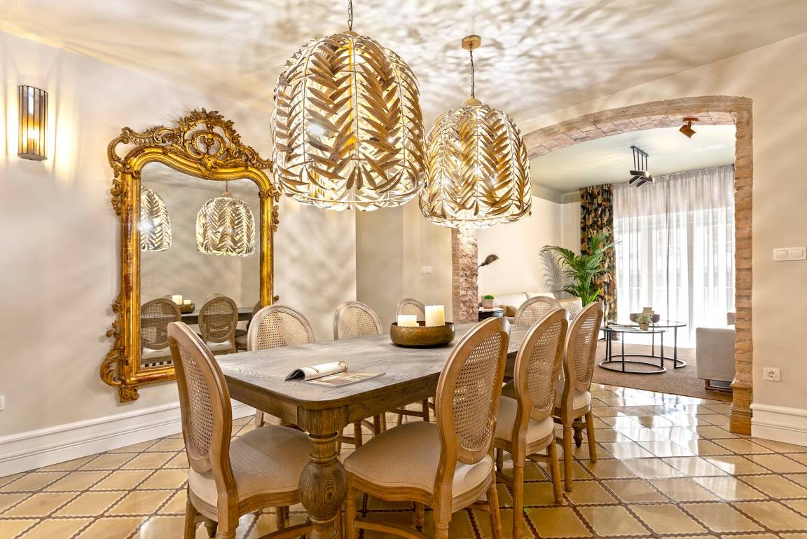 150 M² Apartment ∙ 5 Bedrooms ∙ 9 Guests - Granada
