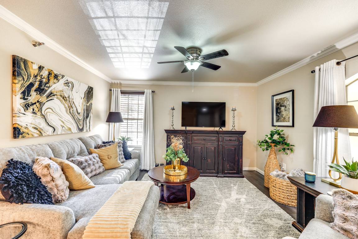 102 M² Apartment ∙ 2 Bedrooms ∙ 4 Guests - San Antonio, TX