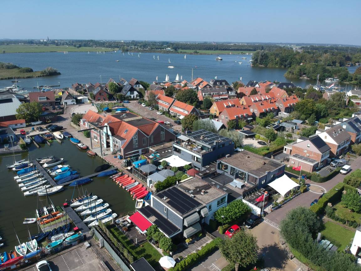 72 M² Appartement ∙ 2 Slaapkamers ∙ 8 Gasten - Voorschoten