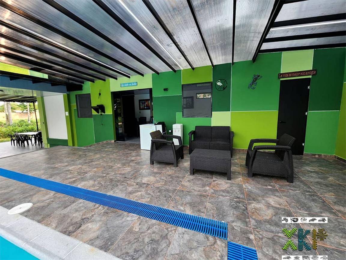 Alojamiento ∙ 4 Habitaciones ∙ 18 Huéspedes - Villavicencio