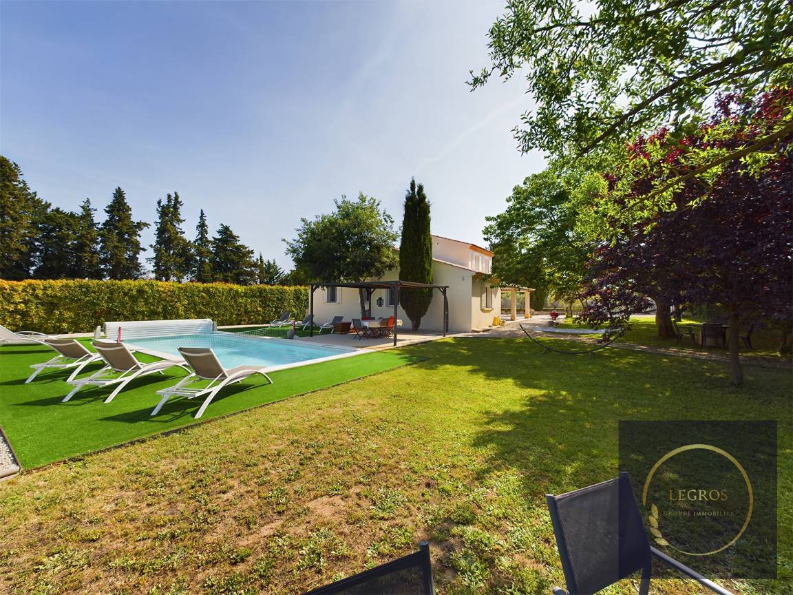 151 M² Villa ∙ 5 Bedrooms ∙ 10 Guests - Saint-Rémy-de-Provence