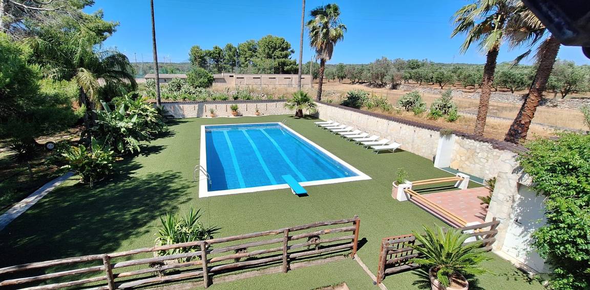 220 M² Villa Vacanza ∙ 4 Camere Da Letto ∙ 10 Ospiti - Puglia