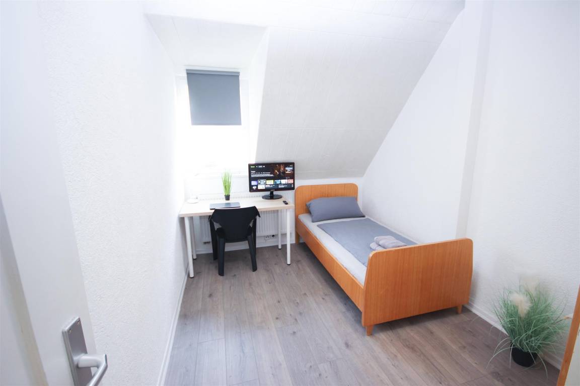 30 M² Apartment ∙ 2 Bedrooms ∙ 2 Guests - Stuttgart