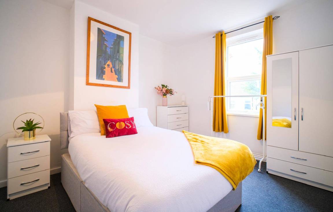 40 M² House ∙ 4 Bedrooms ∙ 6 Guests - Bristol