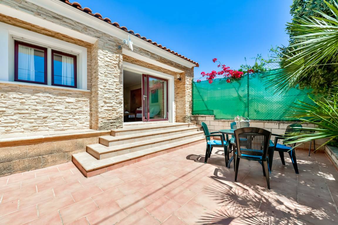 100 M² Bungalow ∙ 2 Habitaciones ∙ 4 Huéspedes - Calpe