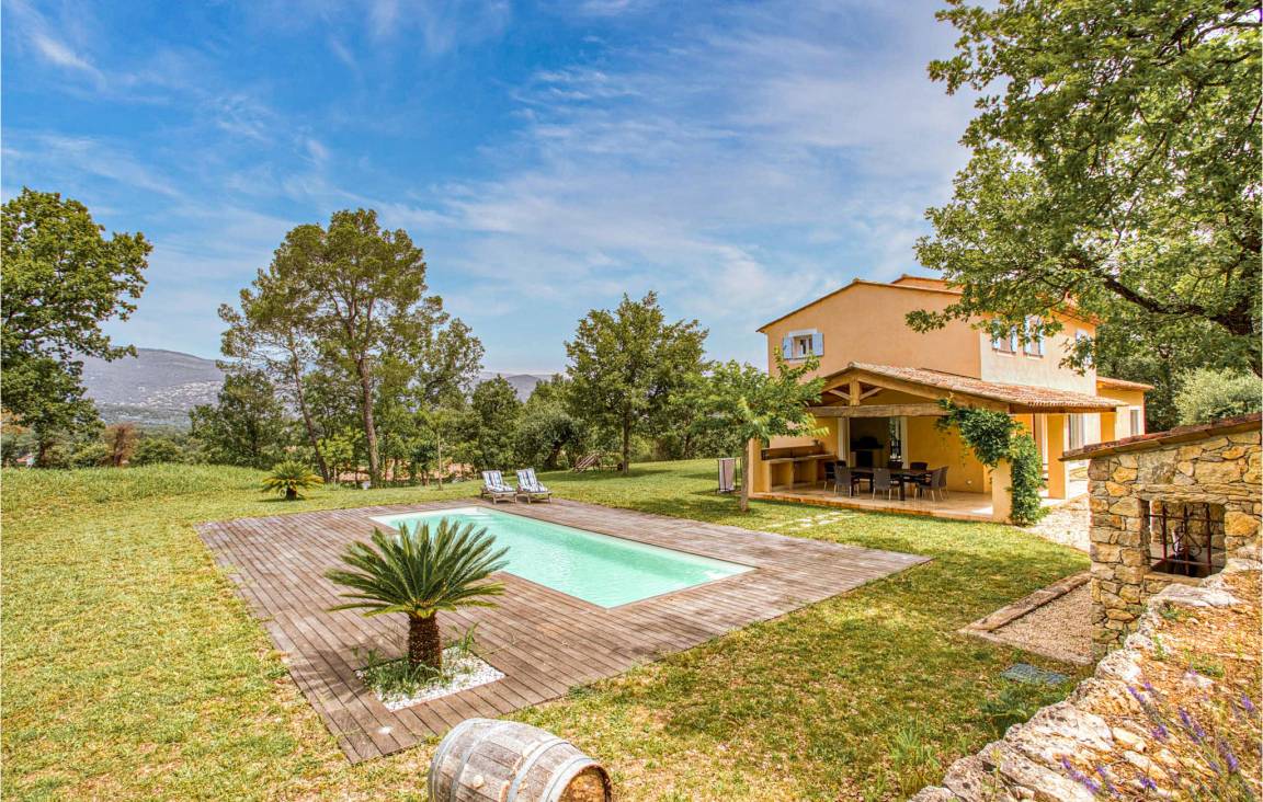210 M² Maison De Vacances ∙ 5 Chambres ∙ 10 Personnes - Fayence